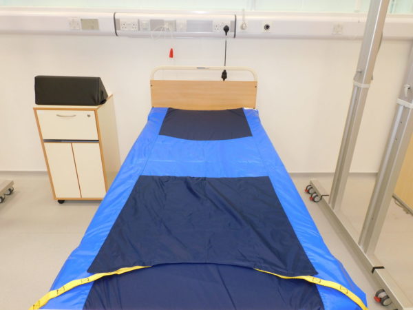 Flexicare 4-Way Slide Sheet – Top Sheet With Handles | Hospital Direct